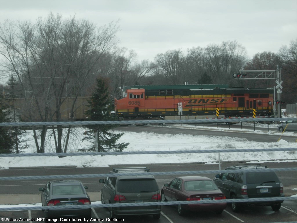 BNSF 6085